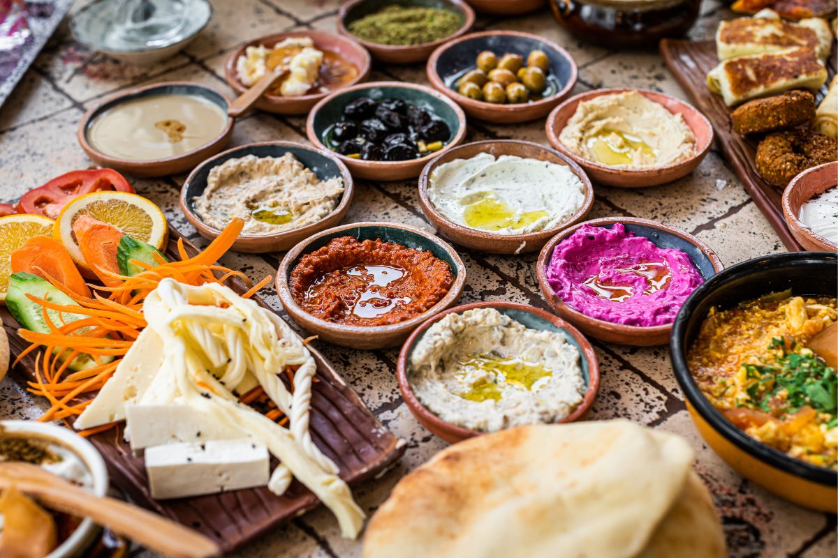 O que comer na Turquia: 14 pratos típicos para experimentar