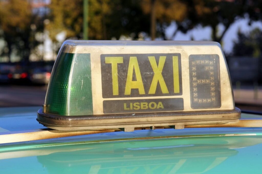 Como ir do aeroporto até o centro de Lisboa (com valores)